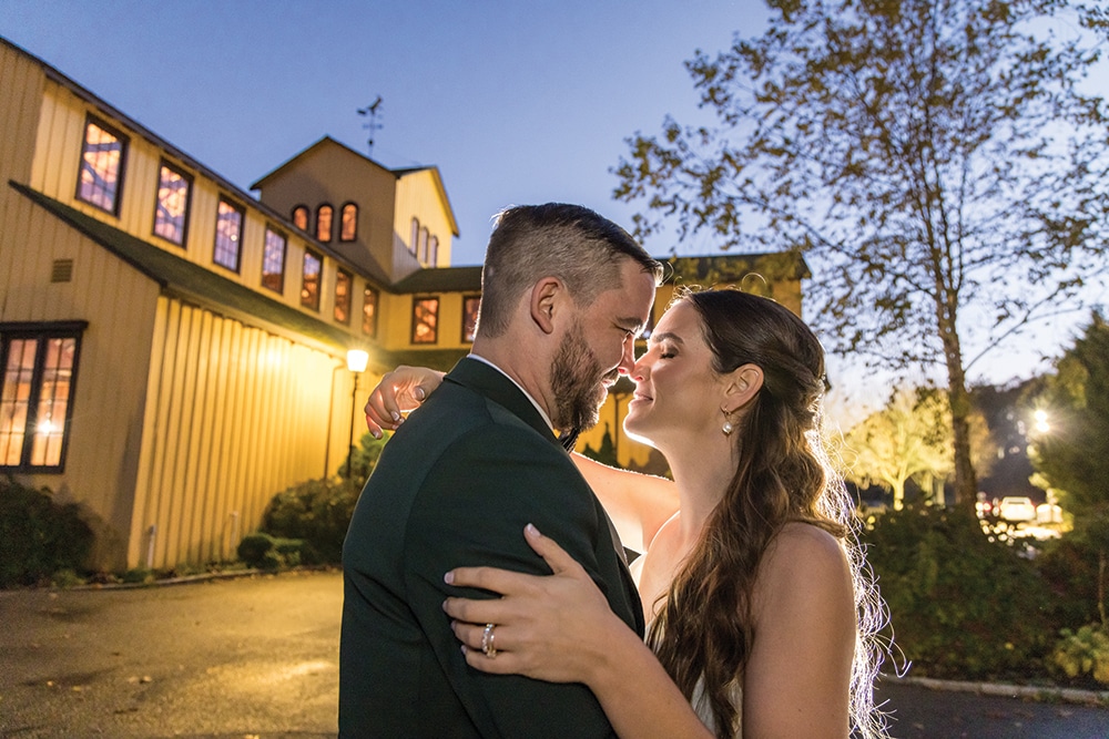 Hillary & Brian's Rustic Wedding at The Barn at Old Bethpage