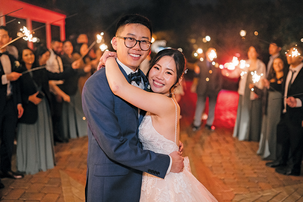 Sharon & Ritchey | A Stylish & Sentimental Day at Birchwood Manor